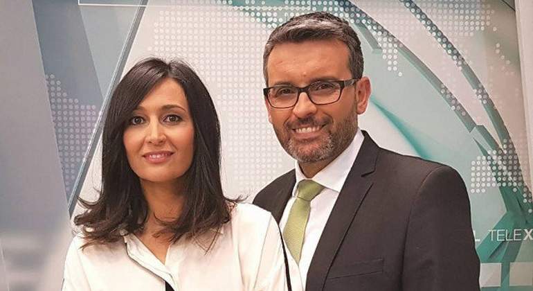 Dimiten Dos Presentadores De La Televisión Gallega Como Protesta Por La