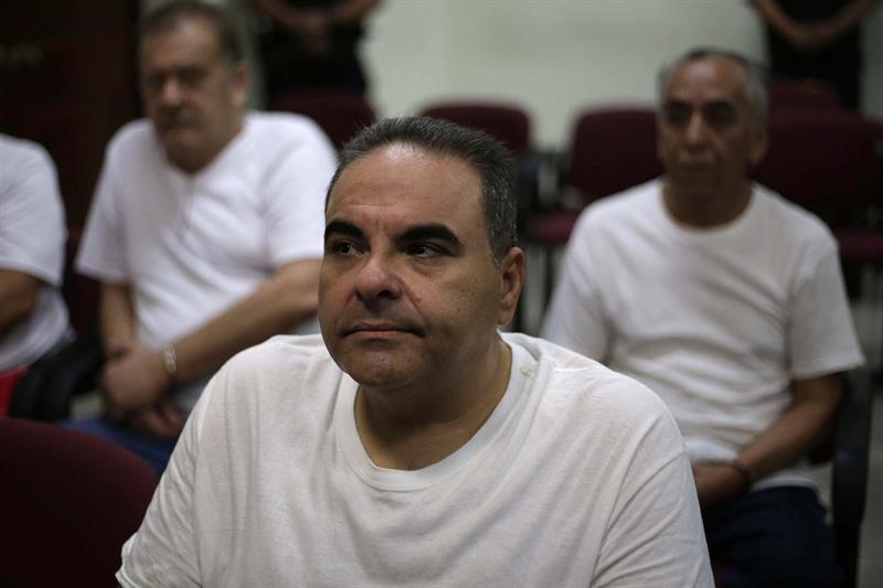 El Expresidente Salvadoreño Saca Es Enviado A Juicio Por Una Millonaria
